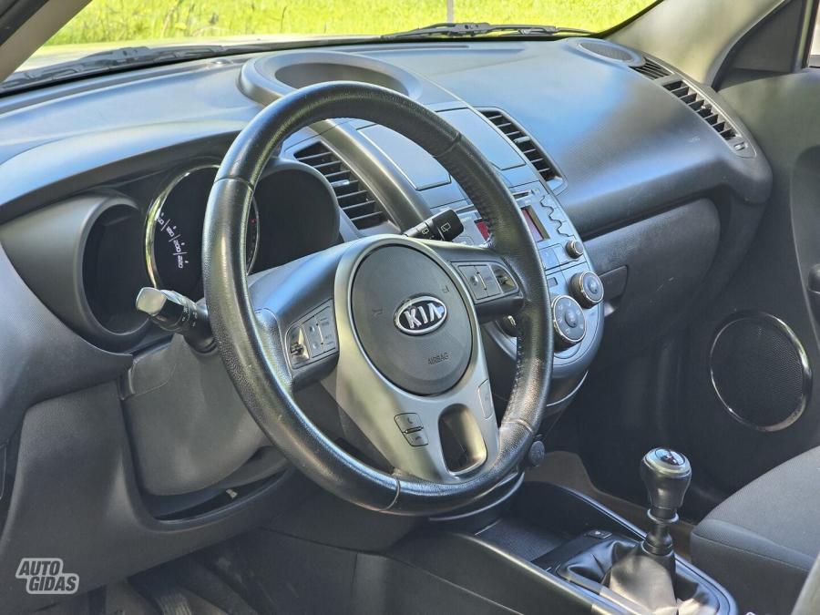 Kia Soul 2011 Ariogala, ar dzinēja tilpumu 1.60 L un nobraukumu 280 tūkst. km par 3500 €, foto 11 vietnē AUTOMOTO.COM.LV