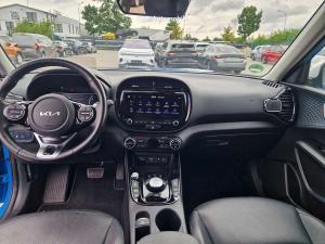 Kia Soul 2023 in Marijampole, with an engine capacity of 0.00 L and mileage of 10 thousand km for 14999 €, photo 3 on AUTOMOTO.COM.LV