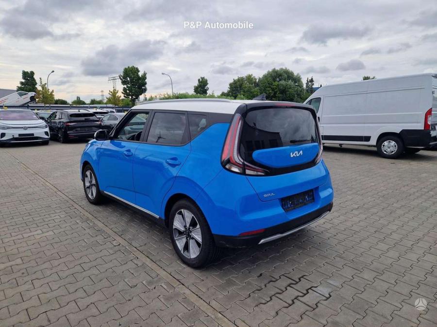 Kia Soul 2023 in Marijampole, with an engine capacity of 0.00 L and mileage of 10 thousand km for 14999 €, photo 19 on AUTOMOTO.COM.LV