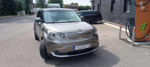 Pelēks Kia Soul 2015 Šakiai, ar dzinēja tilpumu 0.00 L un nobraukumu 136 tūkst. km par 5900 €, foto  vietnē AUTOMOTO.COM.LV