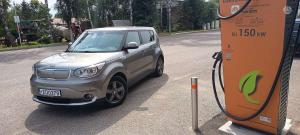 Pelēks Kia Soul 2015 Šakiai, ar dzinēja tilpumu 0.00 L un nobraukumu 136 tūkst. km par 5900 €, foto 3 vietnē AUTOMOTO.COM.LV