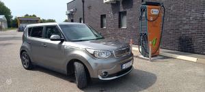 Pelēks Kia Soul 2015 Šakiai, ar dzinēja tilpumu 0.00 L un nobraukumu 136 tūkst. km par 5900 €, foto 4 vietnē AUTOMOTO.COM.LV