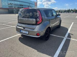 Pelēks Kia Soul 2018 Rīga, ar dzinēja tilpumu 0.00 L un nobraukumu 72 tūkst. km par 8800 €, foto 5 vietnē AUTOMOTO.COM.LV