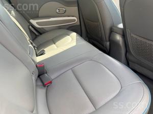 Pelēks Kia Soul 2018 Rīga, ar dzinēja tilpumu 0.00 L un nobraukumu 72 tūkst. km par 8800 €, foto 10 vietnē AUTOMOTO.COM.LV