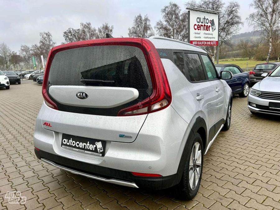 Grey Kia Soul 2021 in Kaunas, with an engine capacity of 0.00 L and mileage of 26 thousand km for 23772 €, photo 7 on AUTOMOTO.COM.LV