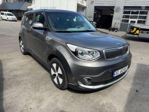 Pelēks Kia Soul 2015 Viļņa, ar dzinēja tilpumu 0.00 L un nobraukumu 75 tūkst. km par 4100 €, foto 1 vietnē AUTOMOTO.COM.LV