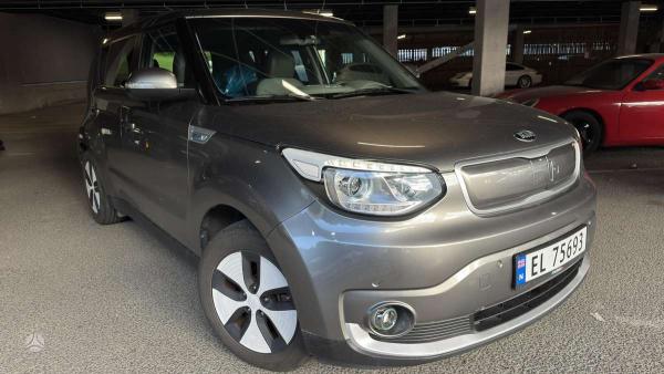 Grey Kia Soul 2015 in Kaunas, with an engine capacity of 0.00 L and mileage of 75 thousand km for 4350 €, photo 3 on AUTOMOTO.COM.LV