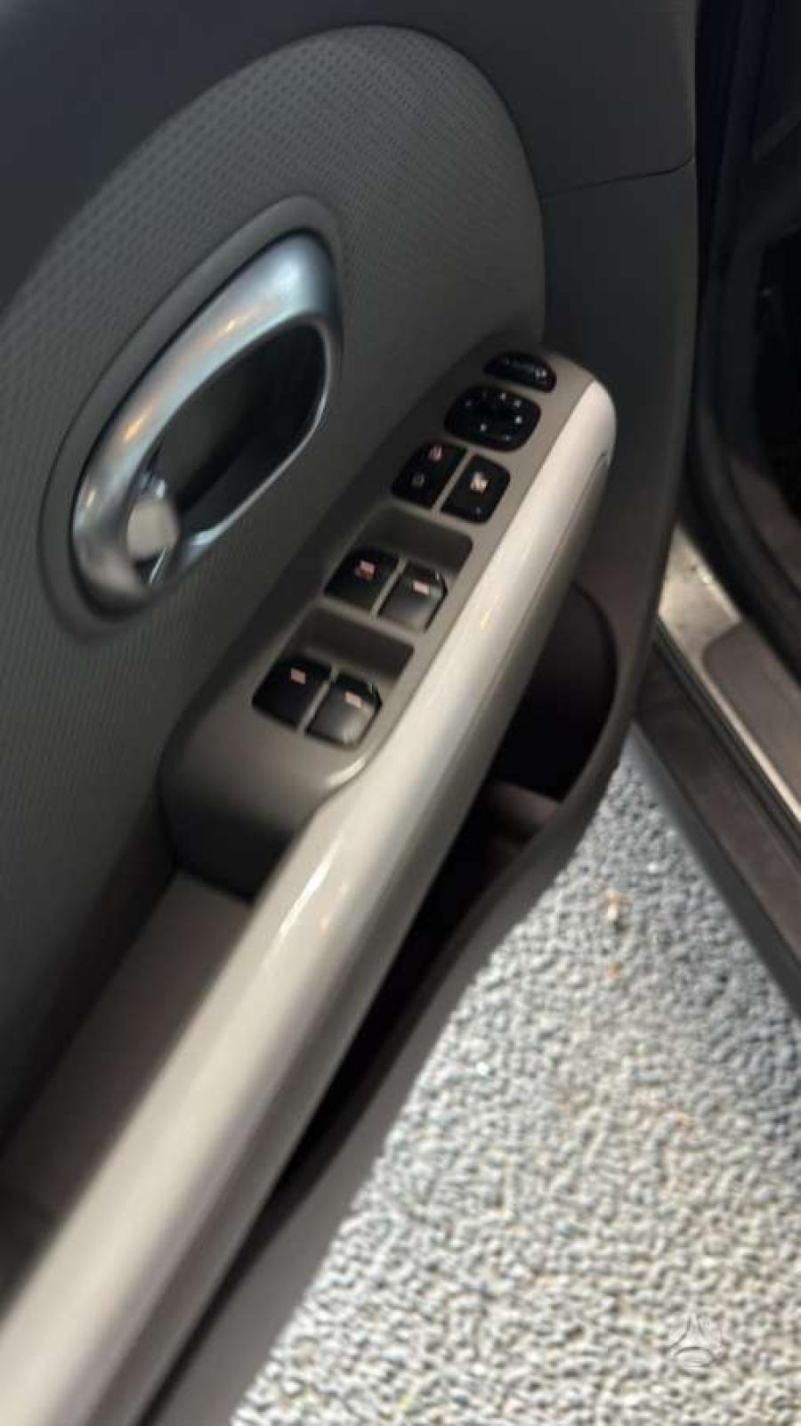 Grey Kia Soul 2015 in Kaunas, with an engine capacity of 0.00 L and mileage of 75 thousand km for 4350 €, photo 12 on AUTOMOTO.COM.LV