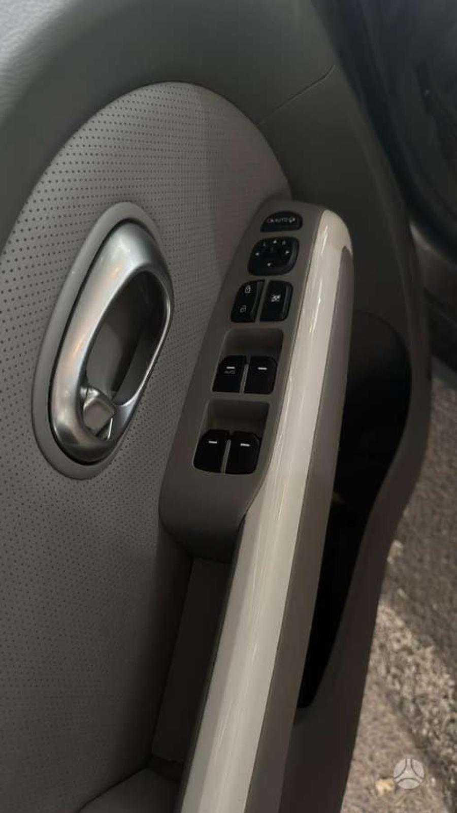 Grey Kia Soul 2015 in Kaunas, with an engine capacity of 0.00 L and mileage of 75 thousand km for 4350 €, photo 16 on AUTOMOTO.COM.LV