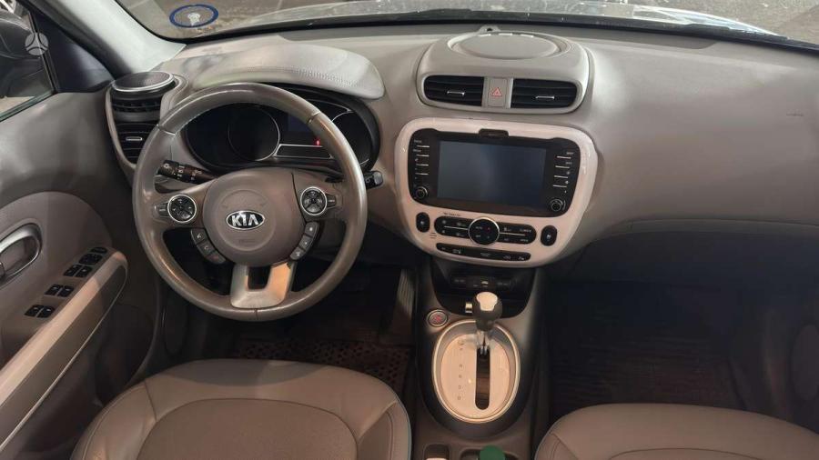 Grey Kia Soul 2015 in Kaunas, with an engine capacity of 0.00 L and mileage of 75 thousand km for 4350 €, photo 18 on AUTOMOTO.COM.LV