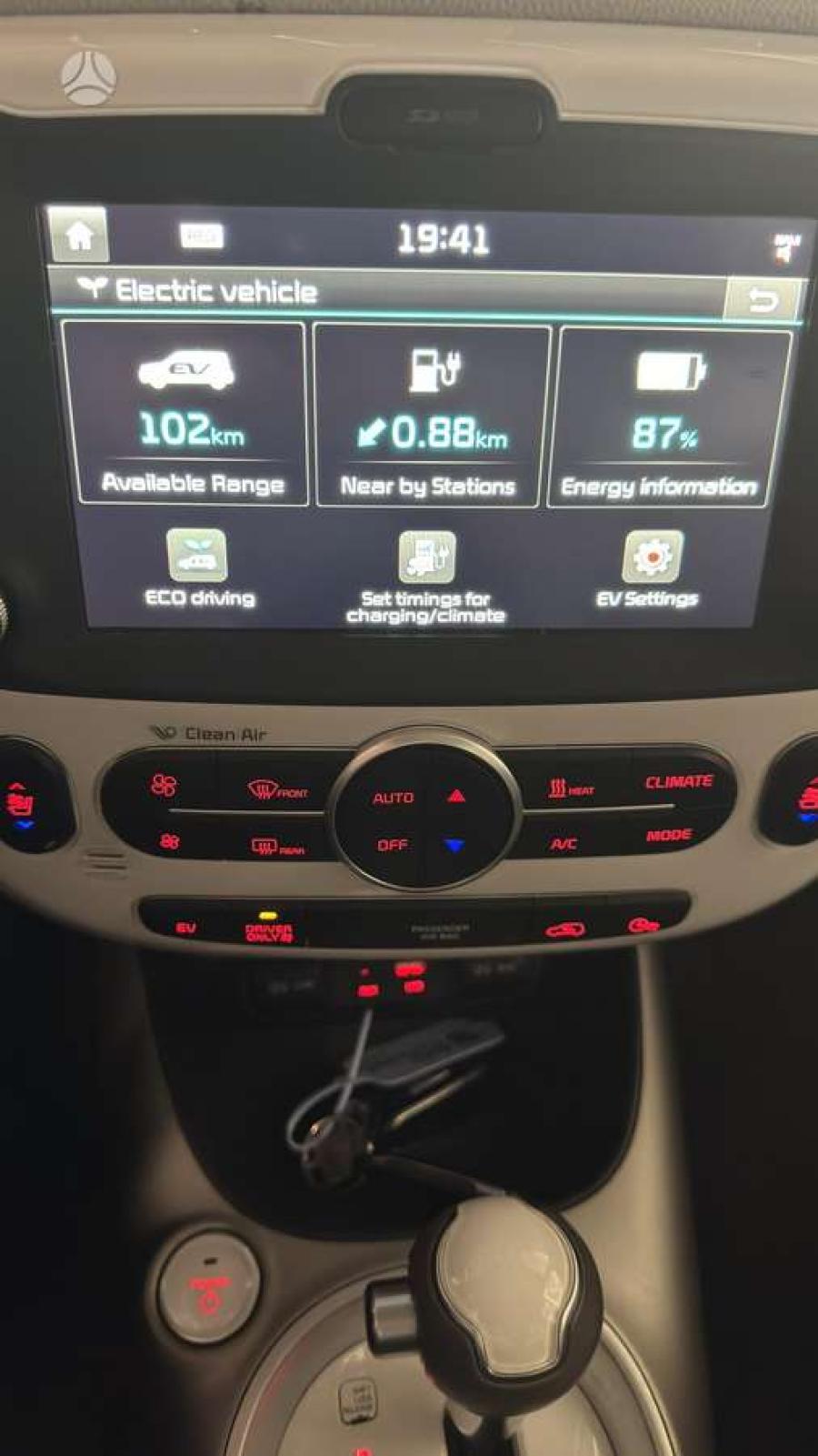 Grey Kia Soul 2015 in Kaunas, with an engine capacity of 0.00 L and mileage of 75 thousand km for 4350 €, photo 24 on AUTOMOTO.COM.LV