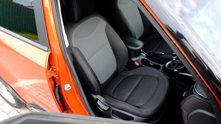 Oranžs Kia Soul 2018 Marijampole, ar dzinēja tilpumu 1.60 L un nobraukumu 97 tūkst. km par 8700 €, foto 15 vietnē AUTOMOTO.COM.LV
