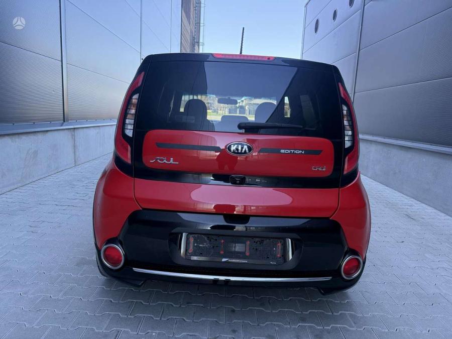 Sarkans Kia Soul 2014 Šauļi, ar dzinēja tilpumu 1.58 L un nobraukumu 270 tūkst. km par 5750 €, foto 6 vietnē AUTOMOTO.COM.LV