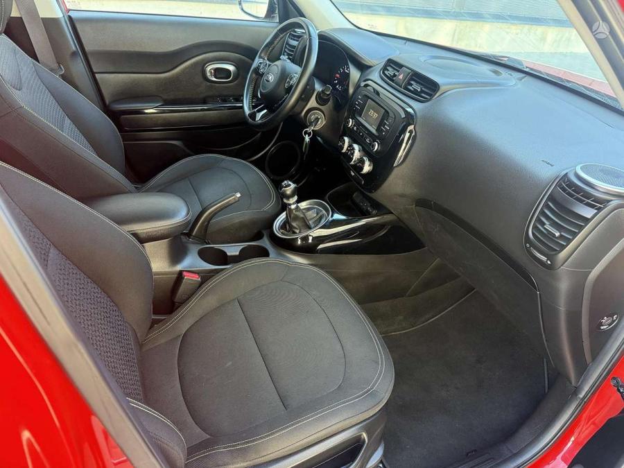 Sarkans Kia Soul 2014 Šauļi, ar dzinēja tilpumu 1.58 L un nobraukumu 270 tūkst. km par 5750 €, foto 9 vietnē AUTOMOTO.COM.LV