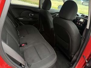 Red Kia Soul 2014 in Siauliai, with an engine capacity of 1.58 L and mileage of 270 thousand km for 5550 €, photo 16 on AUTOMOTO.COM.LV