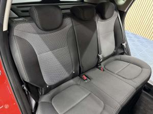 Red Kia Soul 2017 in Marijampole, with an engine capacity of 1.58 L and mileage of 185 thousand km for 10500 €, photo 16 on AUTOMOTO.COM.LV