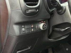 Red Kia Soul 2017 in Marijampole, with an engine capacity of 1.58 L and mileage of 185 thousand km for 10500 €, photo 24 on AUTOMOTO.COM.LV