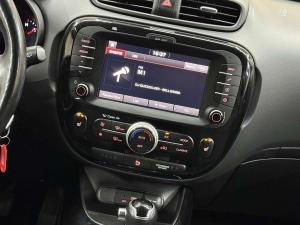 Red Kia Soul 2017 in Marijampole, with an engine capacity of 1.58 L and mileage of 185 thousand km for 10500 €, photo 29 on AUTOMOTO.COM.LV