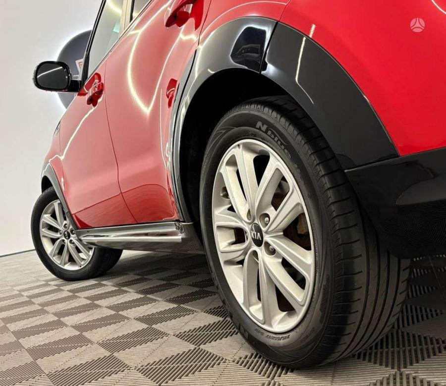 Sarkans Kia Soul 2017 Marijampole, ar dzinēja tilpumu 1.58 L un nobraukumu 186 tūkst. km par 9999 €, foto 19 vietnē AUTOMOTO.COM.LV