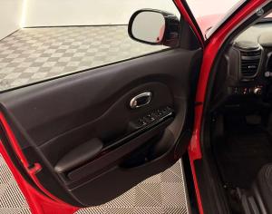 Sarkans Kia Soul 2017 Marijampole, ar dzinēja tilpumu 1.58 L un nobraukumu 186 tūkst. km par 9999 €, foto 26 vietnē AUTOMOTO.COM.LV