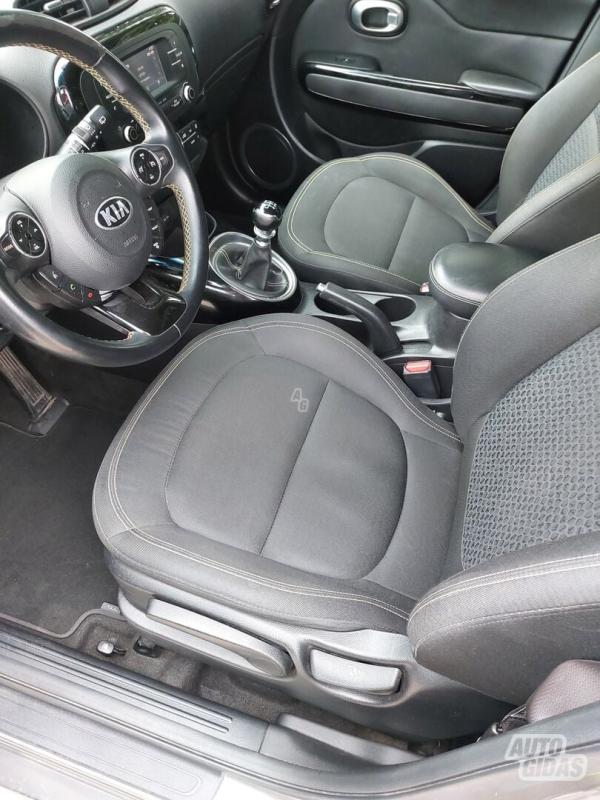 Kia Soul 2016 in Panevezys, with an engine capacity of 1.60 L and mileage of 173 thousand km for 5800 €, photo 6 on AUTOMOTO.COM.LV