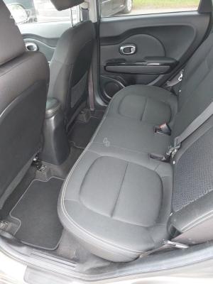 Kia Soul 2016 in Panevezys, with an engine capacity of 1.60 L and mileage of 173 thousand km for 5800 €, photo 8 on AUTOMOTO.COM.LV