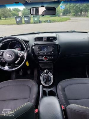 Kia Soul 2016 in Panevezys, with an engine capacity of 1.60 L and mileage of 173 thousand km for 5800 €, photo 9 on AUTOMOTO.COM.LV