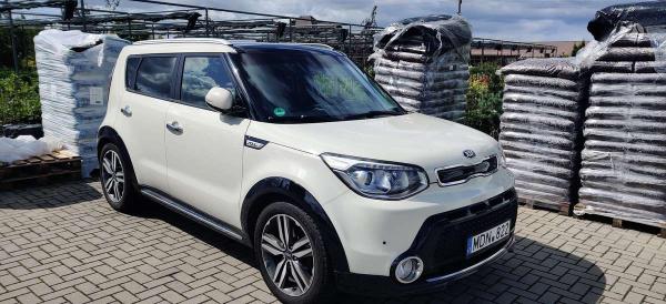 Balts Kia Soul 2016 Kauņa, ar dzinēja tilpumu 1.58 L un nobraukumu 139 tūkst. km par 11000 €, foto 7 vietnē AUTOMOTO.COM.LV