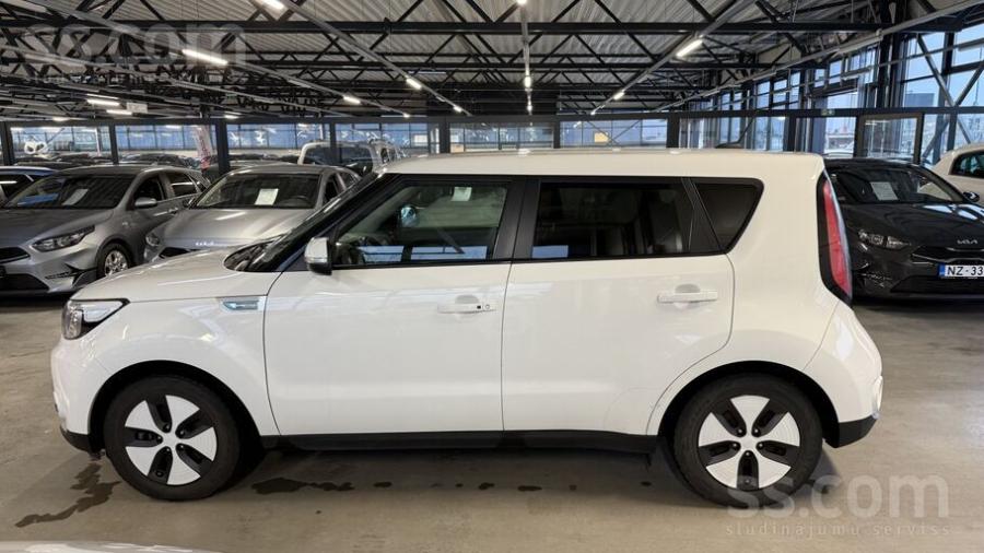 Balts Kia Soul 2018 Rīga, ar dzinēja tilpumu 1.60 L un nobraukumu 101 tūkst. km par 11500 €, foto 2 vietnē AUTOMOTO.COM.LV