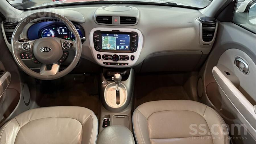 Balts Kia Soul 2018 Rīga, ar dzinēja tilpumu 1.60 L un nobraukumu 101 tūkst. km par 10700 €, foto 17 vietnē AUTOMOTO.COM.LV