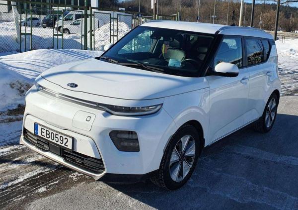 Balts Kia Soul 2020 Viļņa, ar dzinēja tilpumu 0.00 L un nobraukumu 112 tūkst. km par 14990 €, foto 1 vietnē AUTOMOTO.COM.LV