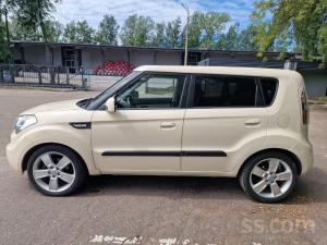 Balts Kia Soul 2010 Rīga, ar dzinēja tilpumu 1.60 L un nobraukumu 235 tūkst. km par 3950 €, foto 8 vietnē AUTOMOTO.COM.LV