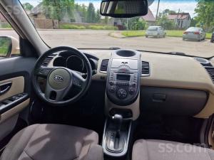 Balts Kia Soul 2010 Rīga, ar dzinēja tilpumu 1.60 L un nobraukumu 235 tūkst. km par 3950 €, foto 13 vietnē AUTOMOTO.COM.LV