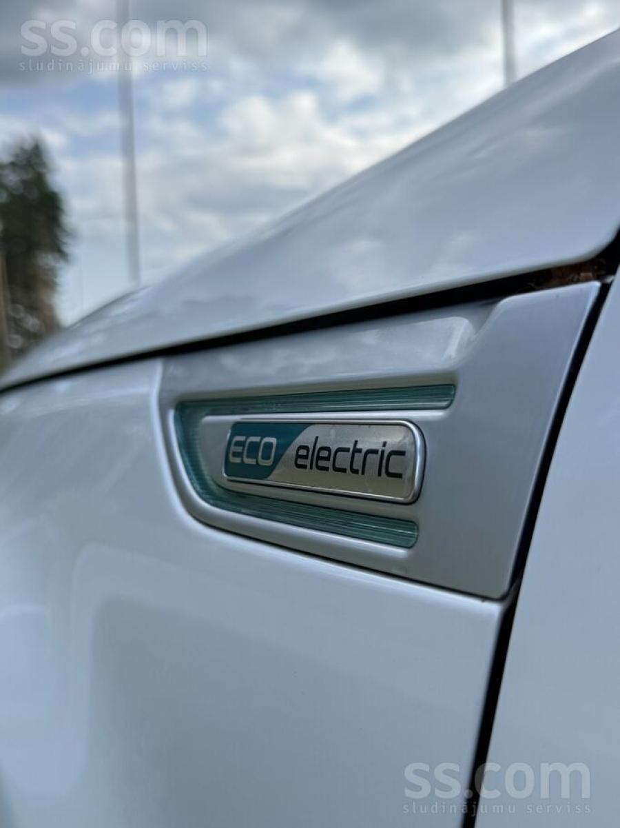 Balts Kia Soul 2015 Rīga, ar dzinēja tilpumu 0.00 L un nobraukumu 159 tūkst. km par 5700 €, foto 13 vietnē AUTOMOTO.COM.LV