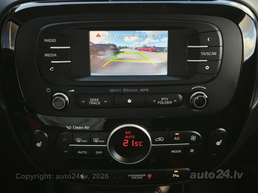 White Kia Soul 2016 in Tartu, with an engine capacity of 1.60 L and mileage of 79 thousand km for 9990 €, photo 14 on AUTOMOTO.COM.LV