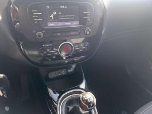 White Kia Soul 2018 in Vilkaviskis, with an engine capacity of 1.58 L and mileage of 254 thousand km for 6399 €, photo 12 on AUTOMOTO.COM.LV