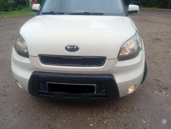 Balts Kia Soul 2011 Ariogala, ar dzinēja tilpumu 1.60 L un nobraukumu 285 tūkst. km par 1999 €, foto 2 vietnē AUTOMOTO.COM.LV