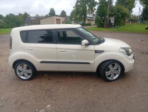 Balts Kia Soul 2011 Kauņa, ar dzinēja tilpumu 1.60 L un nobraukumu 285 tūkst. km par 1999 €, foto 6 vietnē AUTOMOTO.COM.LV