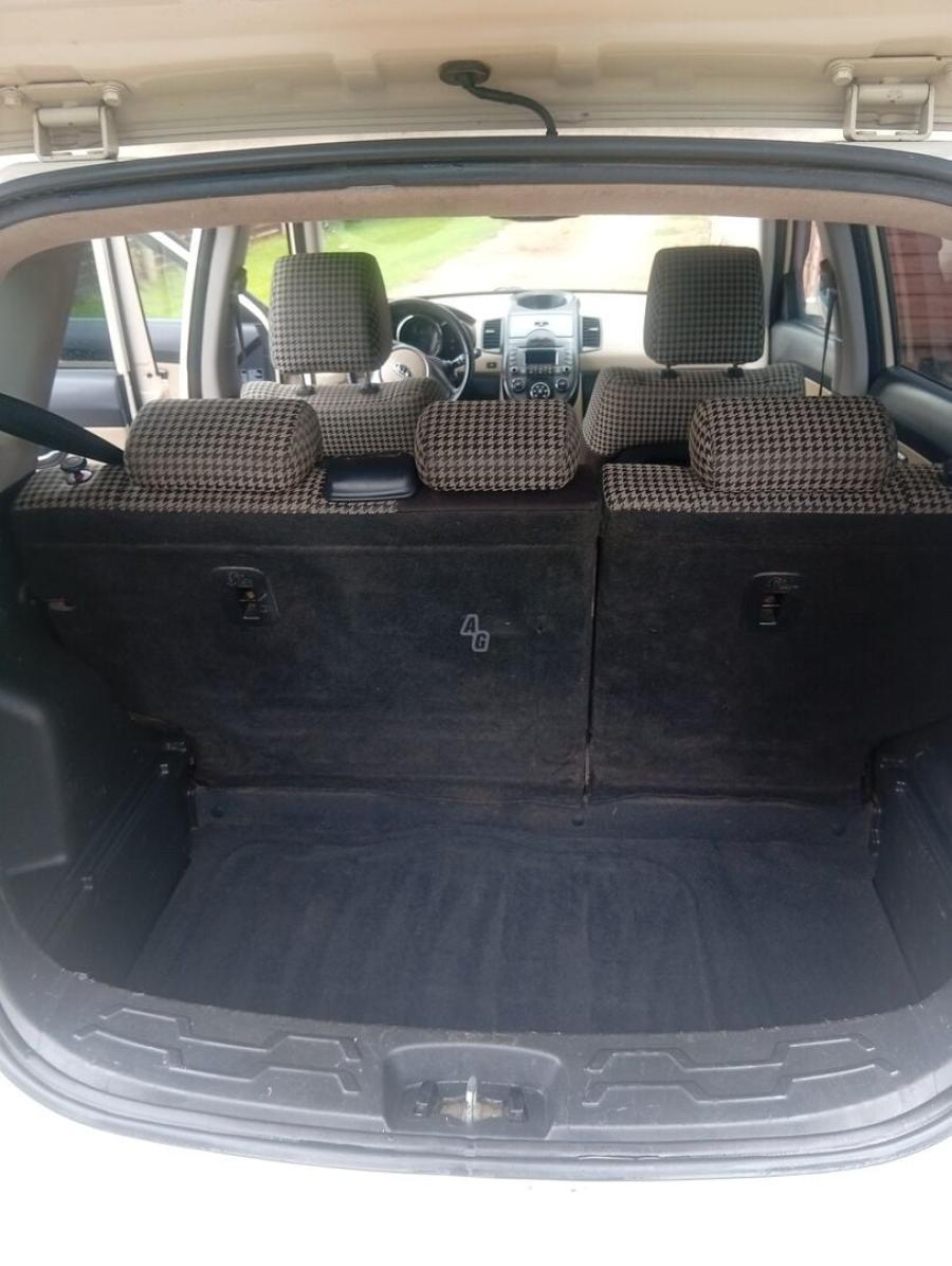 Balts Kia Soul 2011 Kauņa, ar dzinēja tilpumu 1.60 L un nobraukumu 285 tūkst. km par 1999 €, foto 13 vietnē AUTOMOTO.COM.LV