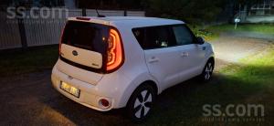 Balts Kia Soul 2018 Rīga, ar dzinēja tilpumu 0.00 L un nobraukumu 101 tūkst. km par 10700 €, foto 5 vietnē AUTOMOTO.COM.LV