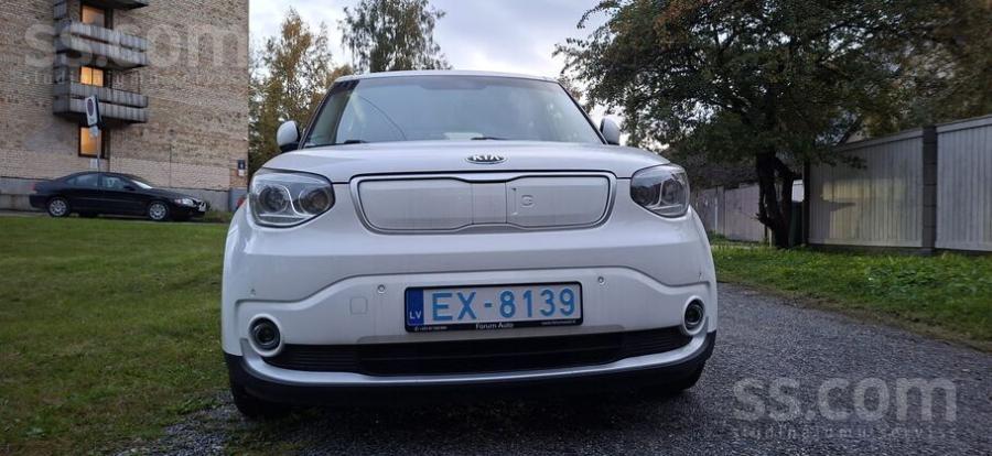 Balts Kia Soul 2018 Rīga, ar dzinēja tilpumu 0.00 L un nobraukumu 101 tūkst. km par 10700 €, foto 9 vietnē AUTOMOTO.COM.LV