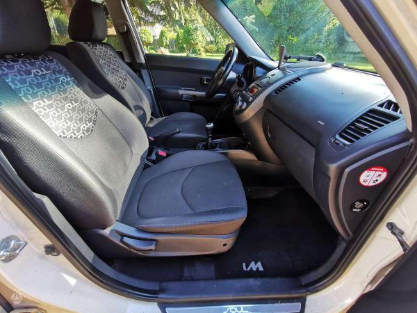 Dzeltens Kia Soul 2010 Šauļi, ar dzinēja tilpumu 1.60 L un nobraukumu 280 tūkst. km par 1999 €, foto 8 vietnē AUTOMOTO.COM.LV