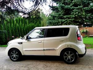 Yellow Kia Soul 2010 in Siauliai, with an engine capacity of 1.60 L and mileage of 280 thousand km for 1999 €, photo 15 on AUTOMOTO.COM.LV