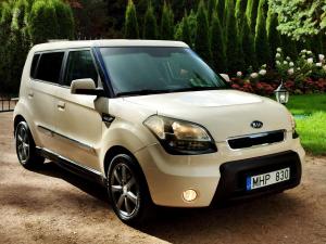 Yellow Kia Soul 2010 in Siauliai, with an engine capacity of 1.60 L and mileage of 280 thousand km for 1999 €, photo 16 on AUTOMOTO.COM.LV