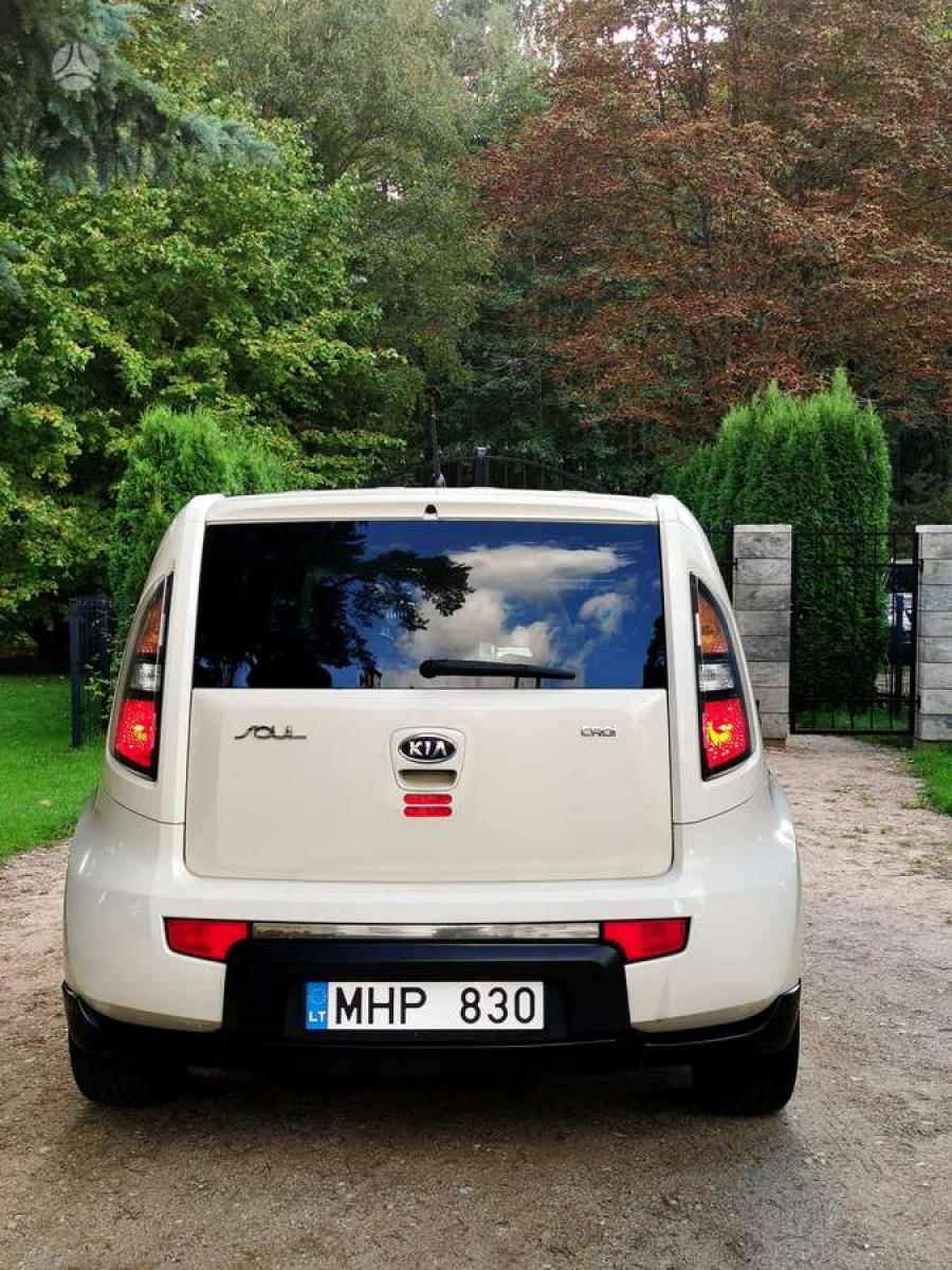 Yellow Kia Soul 2010 in Siauliai, with an engine capacity of 1.60 L and mileage of 280 thousand km for 1999 €, photo 19 on AUTOMOTO.COM.LV