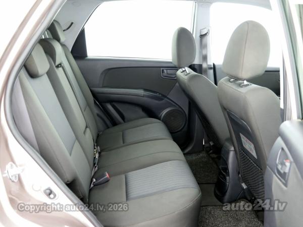 Бежевый Киа Sportage 2007 в Таллин, объемом двигателя 2.00 л и пробегом 210 тыс. км за 1999 €, фото 7 на AUTOMOTO.COM.LV