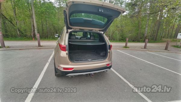 Smilšu krāsa Kia Sportage 2016 Tallina, ar dzinēja tilpumu 2.00 L un nobraukumu 179 tūkst. km par 14000 €, foto 7 vietnē AUTOMOTO.COM.LV