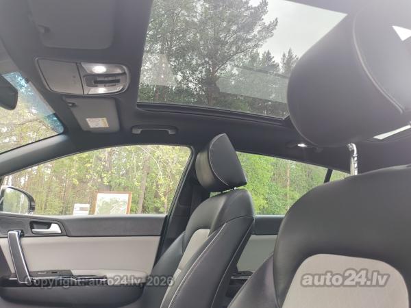 Smilšu krāsa Kia Sportage 2016 Tallina, ar dzinēja tilpumu 2.00 L un nobraukumu 179 tūkst. km par 14000 €, foto 10 vietnē AUTOMOTO.COM.LV