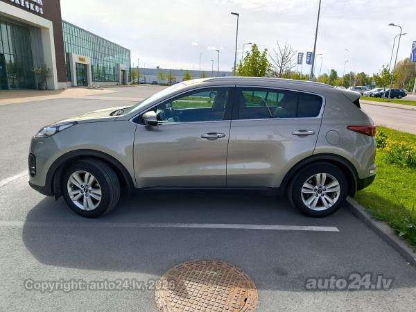 Smilšu krāsa Kia Sportage 2016 Tallina, ar dzinēja tilpumu 1.60 L un nobraukumu 95 tūkst. km par 11900 €, foto 2 vietnē AUTOMOTO.COM.LV