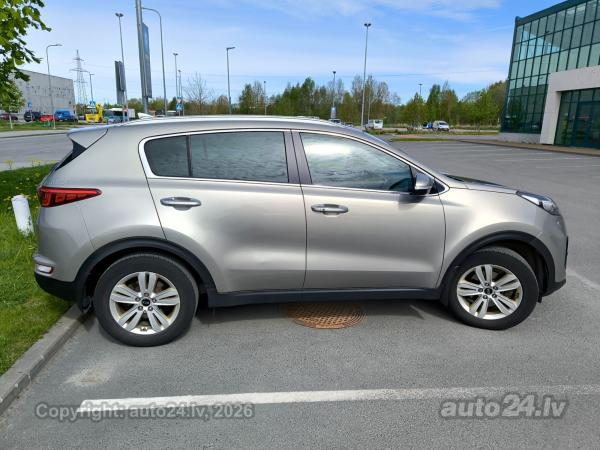 Smilšu krāsa Kia Sportage 2016 Tallina, ar dzinēja tilpumu 1.60 L un nobraukumu 95 tūkst. km par 11900 €, foto 6 vietnē AUTOMOTO.COM.LV